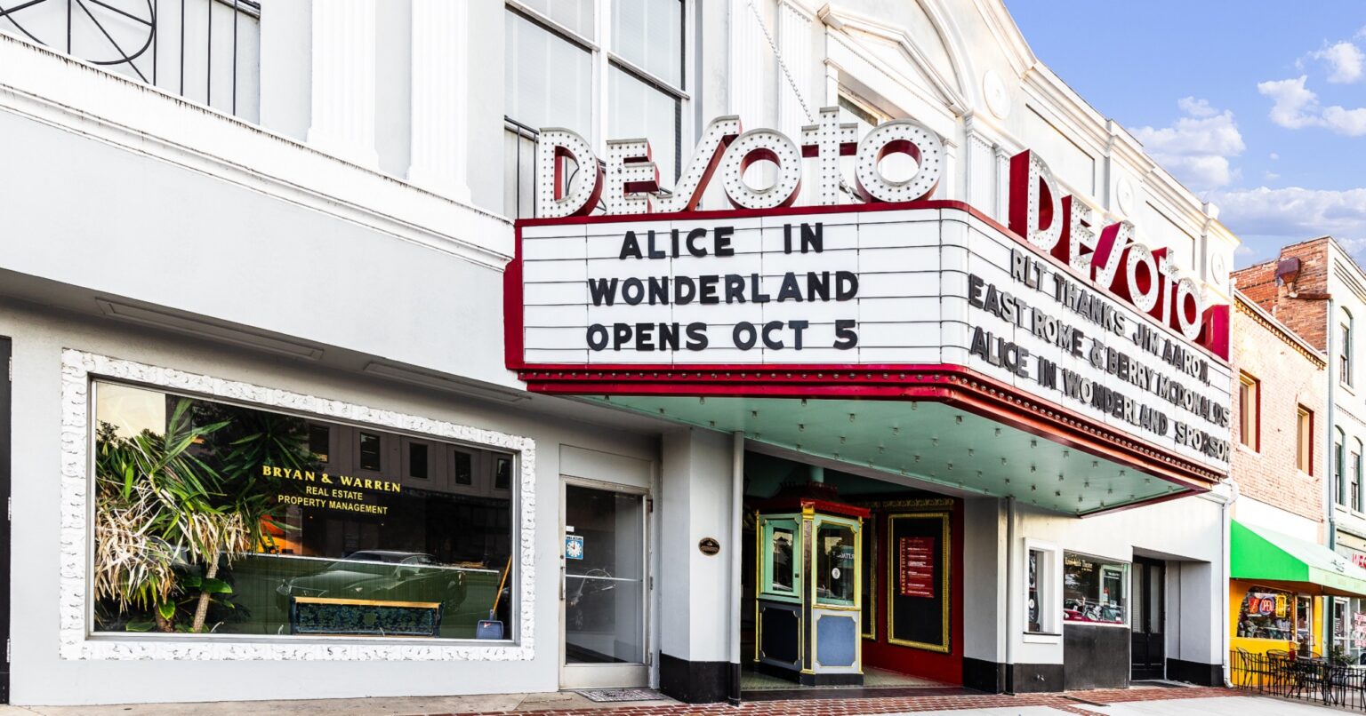 How to Set Your Business Apart From the Rest With Your Next Sign | Sign ...